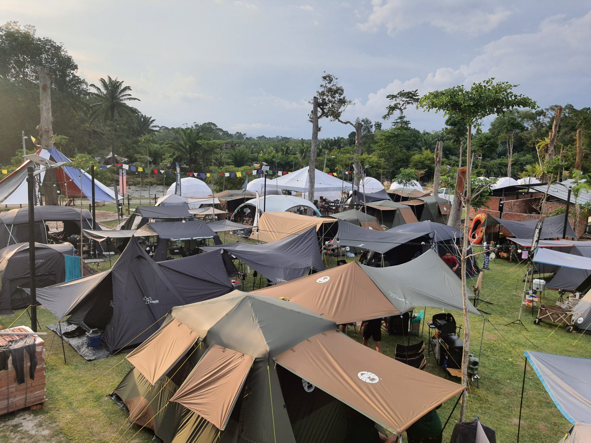 Campsite & Glamping - Himalayacamp